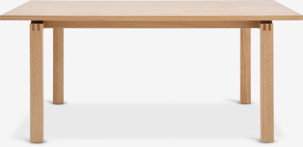 Modern Oak Dining Table 3D Model — Free Download | FurniMesh